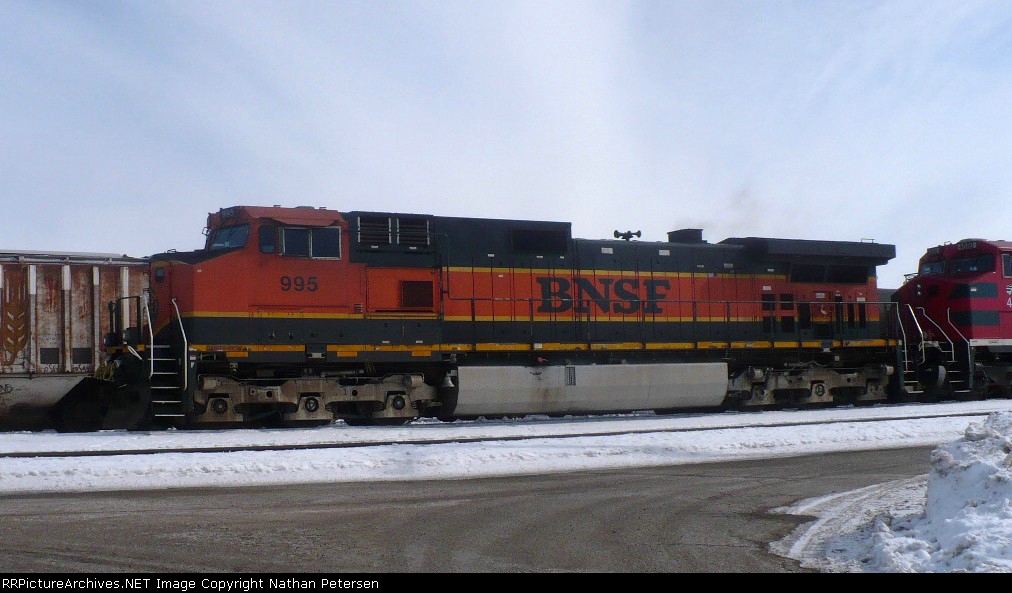 BNSF 995